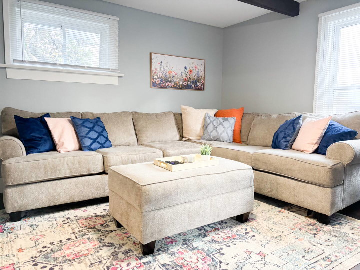 Charming House In The Heart Of Downtown Troy! - Troy, OH