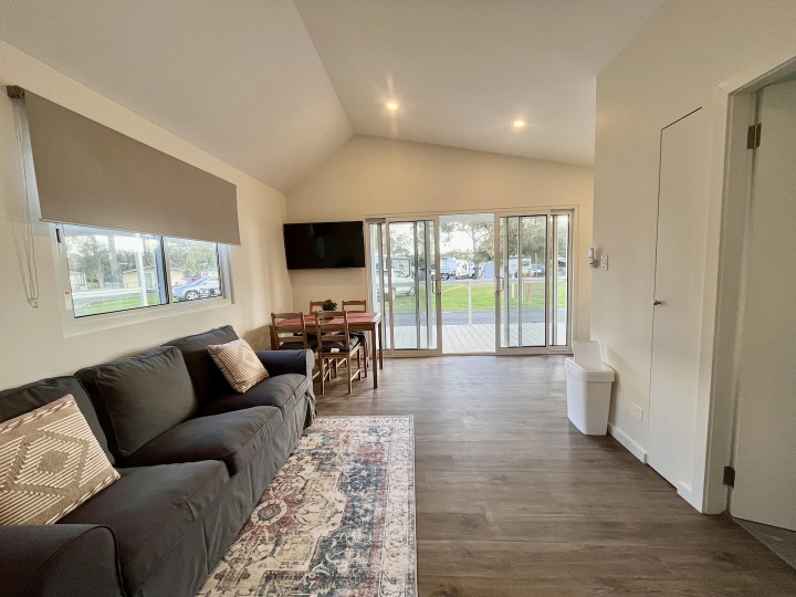 Executive Cabin - Junee