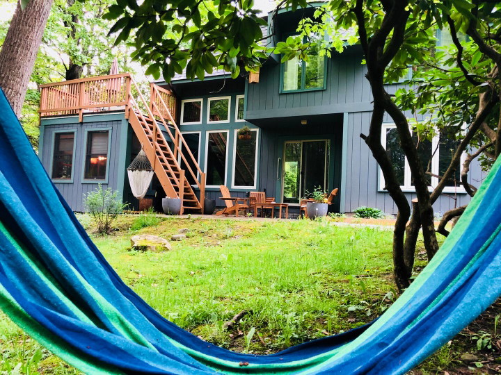 Fully Stocked Creekside Sauna Retreat With Privacy - New Paltz, NY