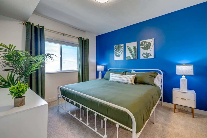 4th Fl Corner Unit W/ Hot Tubs, Gym, & Clubhouse - Sandy, UT