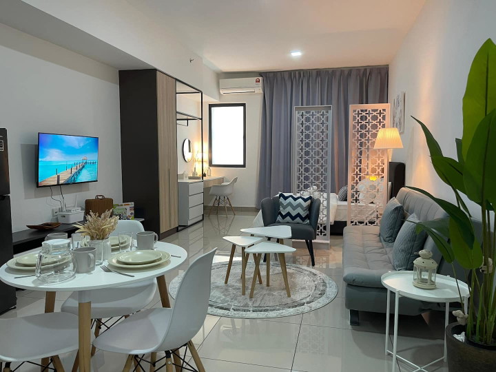 Iris @ Alinea Suite 2024 - Klang