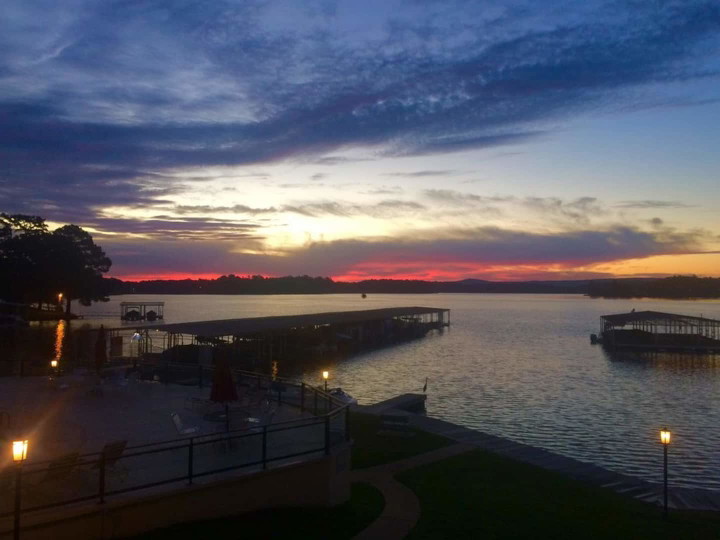 Lakefront Condo Pool, Private Balcony & Boat Slip - Hot Springs, AR