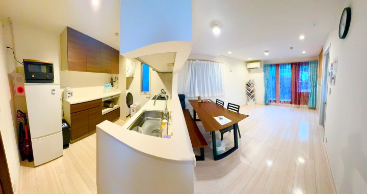 J's House 8-minute Walk From Kishine Koen Station, Renovated 3-story House, Pets Ok, Free Parking - Kawasaki