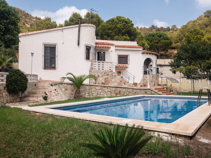 Chalet Con Piscina En La Sierra Calderona - Bétera