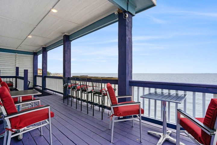 Amazing Waterfront Views Of Kemah Boardwalk 3b3b - Seabrook, TX
