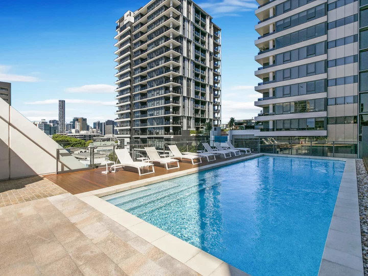 Milton 2br | Parking, Pool, Walk To Suncorp - Brisbane