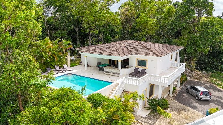 4bd Guest-friendly Villa, Private Pool & Free Bus, Waterpark, Bar, Mini-golf! - Cabarete