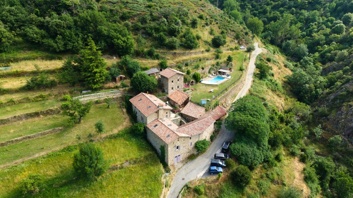 Domaine De Jonac En Ardèche 15 Pers. Avec Piscine! - Rhône-Alpes