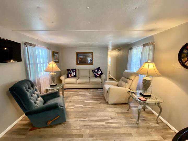 Glamping At Its Finest! 1/1 Private Wooded Getaway - Inverness, FL