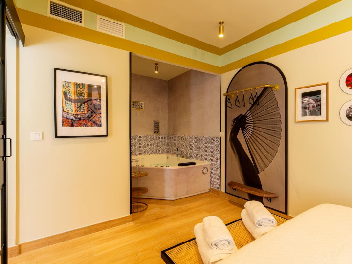 Cl2 Seville For Couples, Jacuzzi And Parking - Sevilla