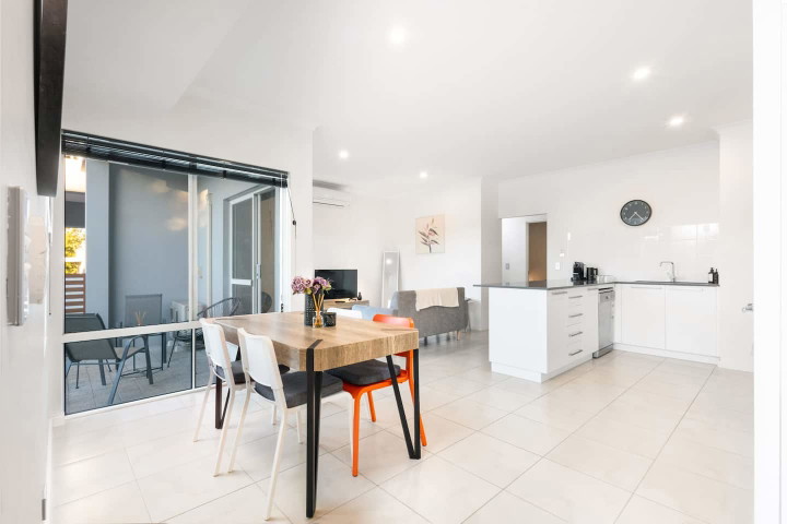 Spacious West Perth Apartment Near Cbd & Hospitals - Perth