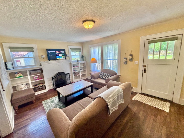 Fern Cottage - Hillcrest Area- Patio/grill - United States