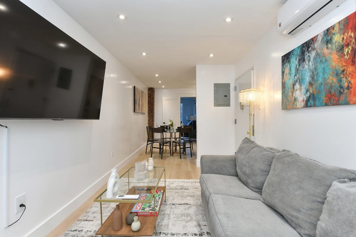 The New York Minute Apt -3 Bedrooms (Sleeps 13) - New York