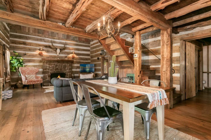 Buckhorn Cabin | 1/1 | Hot Tub | Walk To Main - Fredericksburg, TX