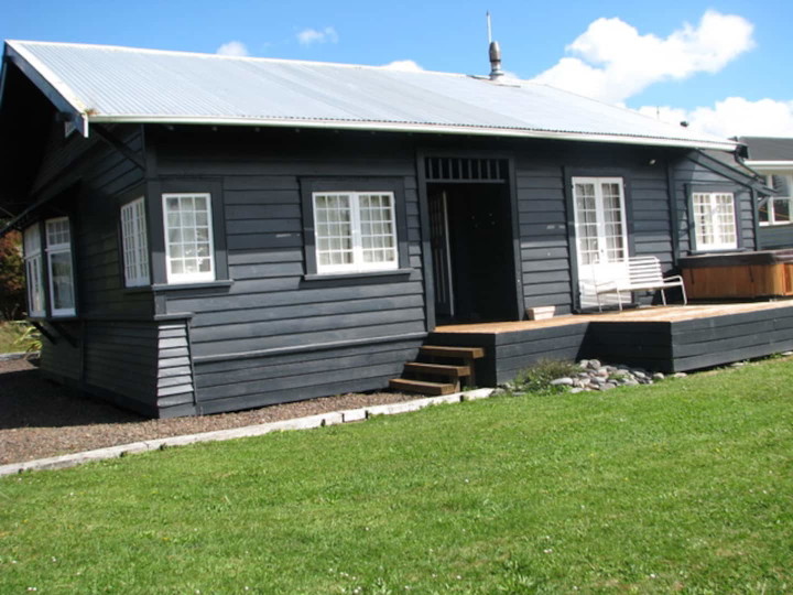 Piwari Villa - Bike & Hike, Snow & Spa - New Zealand