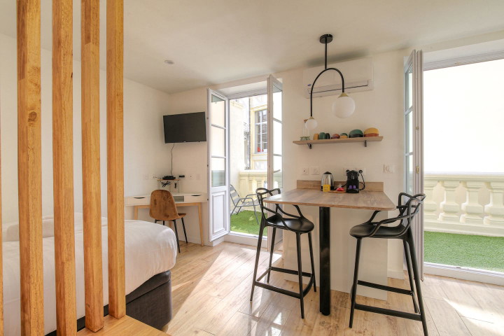 Joli Studio Climatisé Avec Terrasse - Lyon Centre - Champagne-au-Mont-d'Or