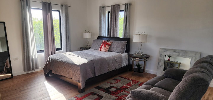 Hideaway At Bougainvillea - Upstairs Studio - Cayman Islands