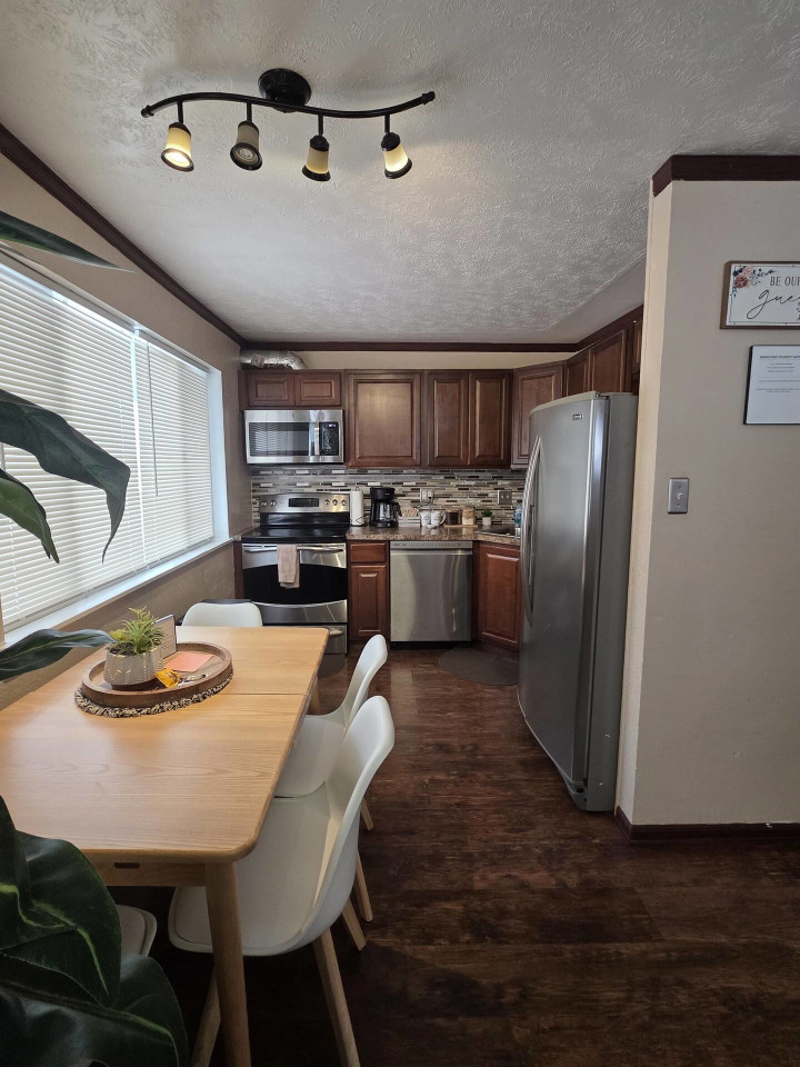 Geniia Comfort Stay Cozy Anchorage Retreat - Anchorage, AK