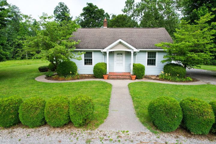 The Wayside Cottage - Brown County, IN
