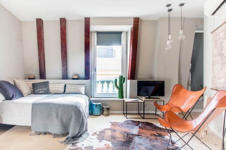 Quaint Urban Studio Steps Away From Las Ramblas - Barcelona