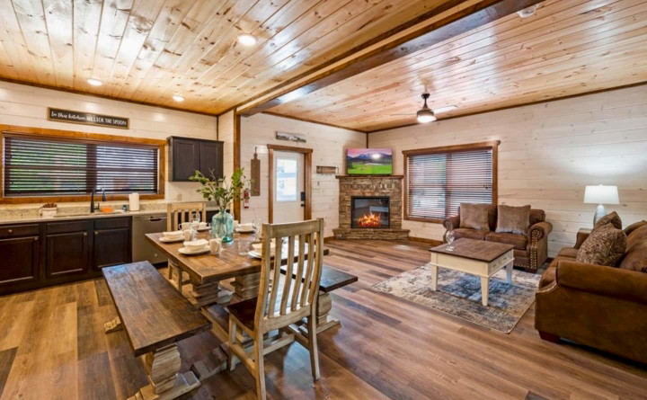 Modern 4br Cabin Near Dollywoodhot Tubgame Room - Pigeon Forge, TN
