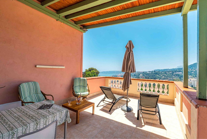 In Villa Beautiful T1 Apartment Sea And Mountain View - Menton
