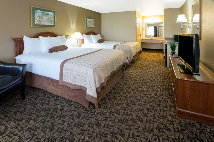 2 Queen | Hawthorn Napa | Free Parking | 2 Units - Napa, CA