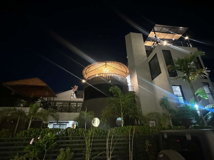 Luxury Family Retreat With Private Pool Nr Stadium - Ahmedabad