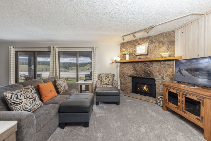 Direct Lake Views, Modern Condo On Lake Dillon, Minutes To Keystone, On Bus Route - Dillon, CO