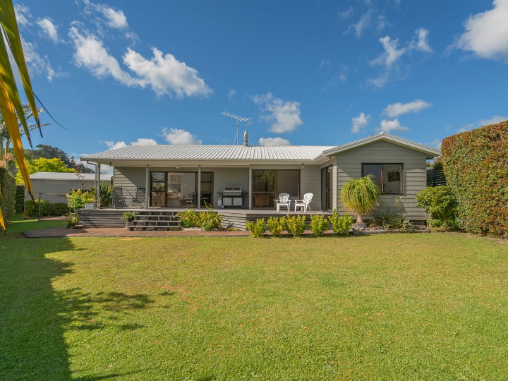 Sea-cluded - Hahei Beach Holiday Home - Hahei