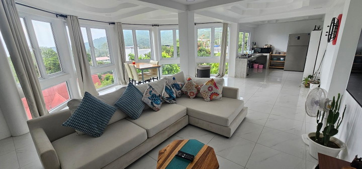 Bright & Spacious 108sqm Two-bedroom Apartment - Ko Tao
