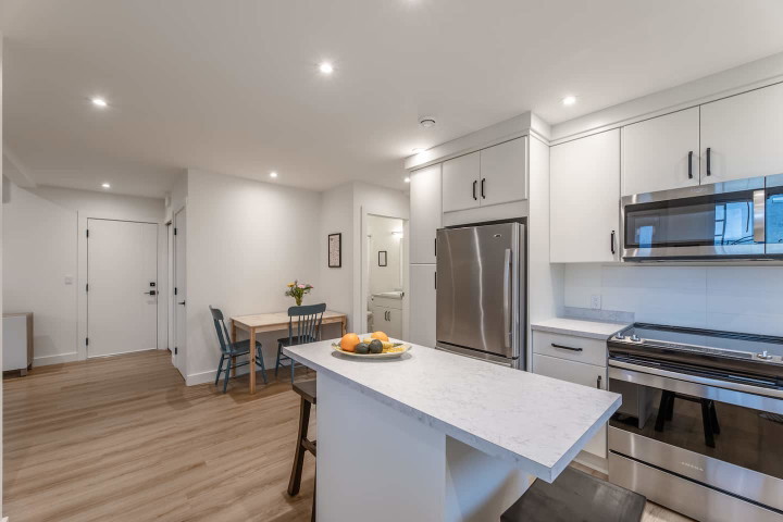 Bright And Spacious Suite - Summerland