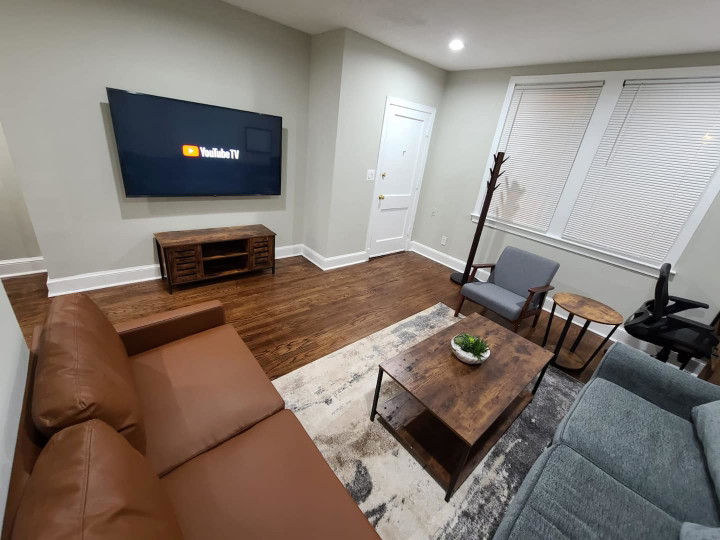 Beautiful 2 Bed/1 Bath & Sofa Bed W/free Parking - Washington, D.C.