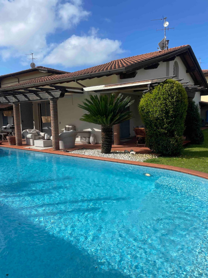 Exclusive Villa With Swimming Pool - Forte dei Marmi