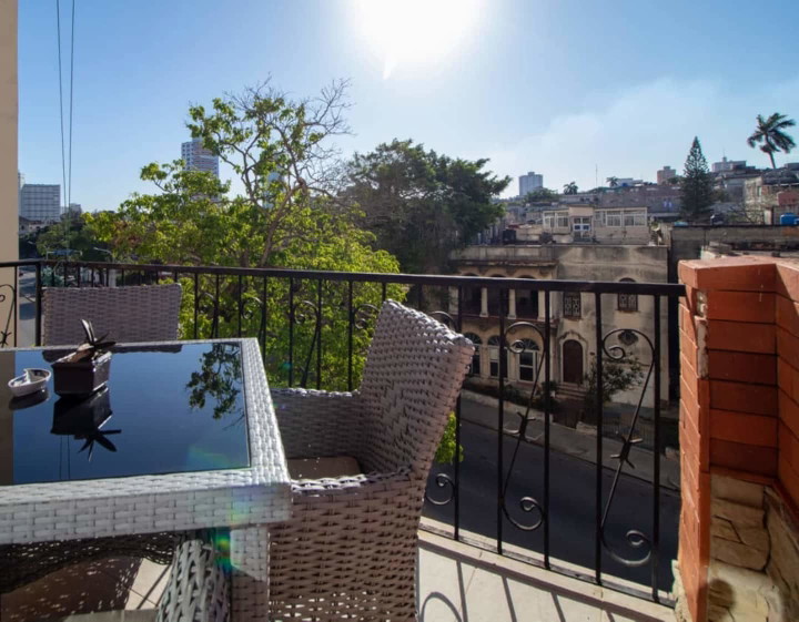 City View/powergenerator/wfifree/terrace/2br+2bath - Cuba