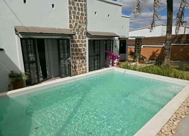 Villa Cosy Avec Piscine - Proche Aéroport - Madagascar