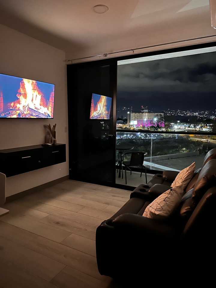Luxury Apt-25 Mins From Airport - San José