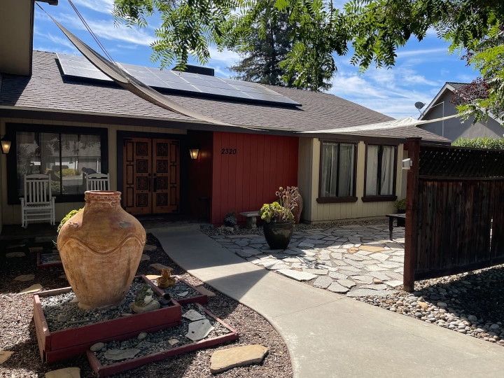 Casa De Hall - Visalia, CA
