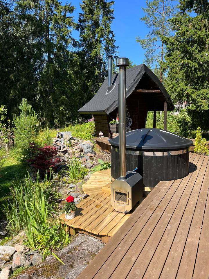 Nordic Sauna Retreat With Hot Tub - Sweden