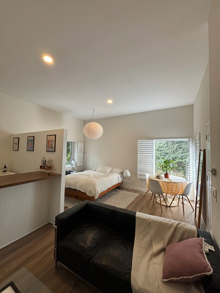 Hollywood Hills Treehouse Studio - Hollywood, CA