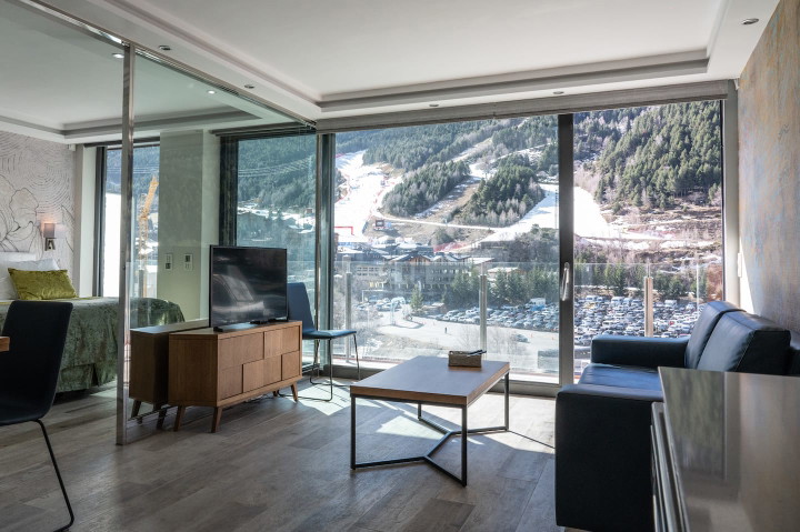 The Mirror & Spa 5*, El Tarter - 4+2pax - Andorra