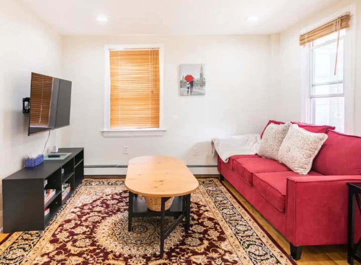 Bright & Spacious Heart Of College Hill Fox Point - Providence, RI
