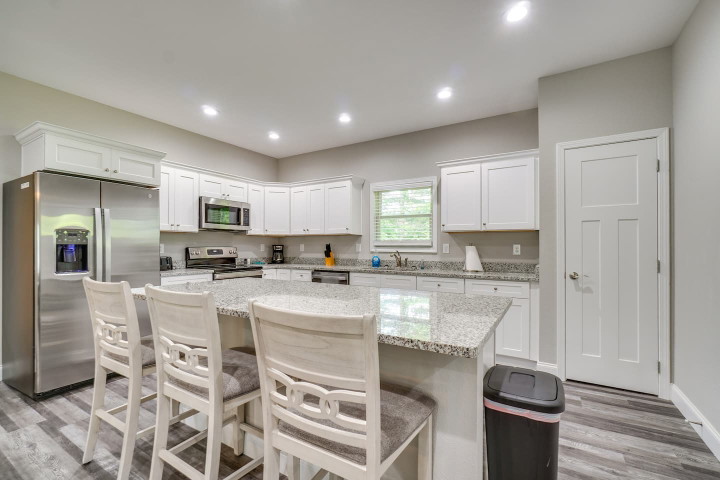 1 Mi To Dtwn Crossville: Spacious Home W/ Patio! - Crossville, TN