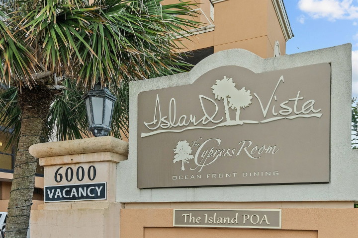 Luxury 3bed Oceanfront Condo In The "Island Vista" - Myrtle Beach, SC