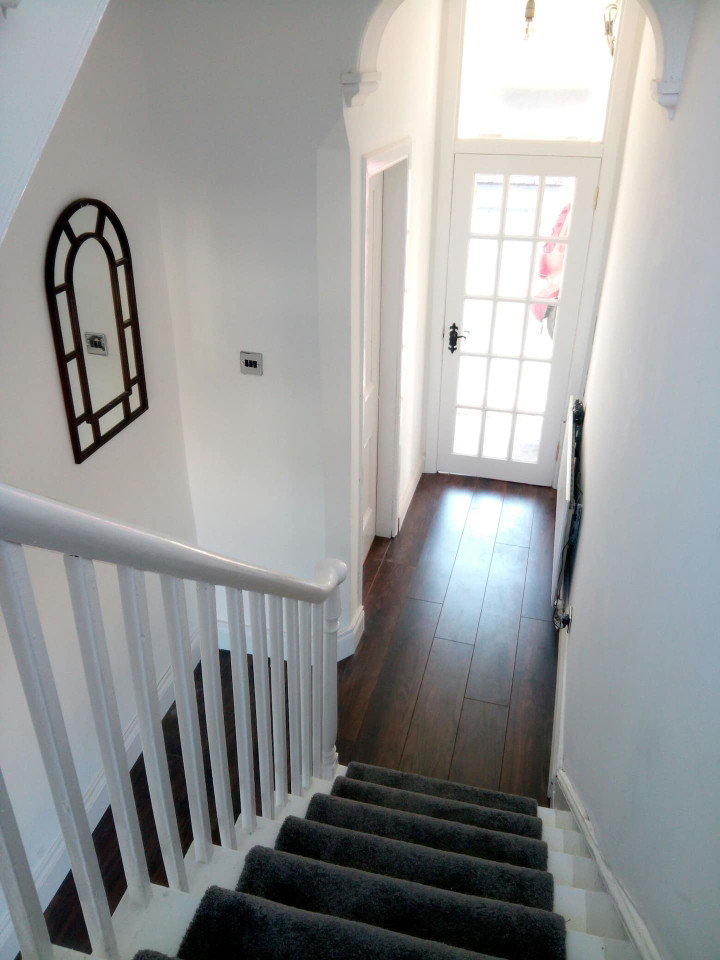 1872 House With Jacuzzi Bath & Views Of The City - Londonderry