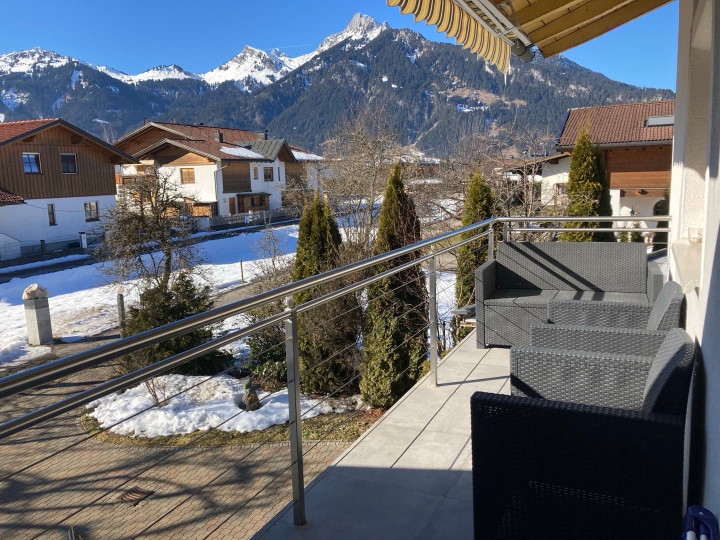 Apartment With Balcony, Fantastic Mountain View - Reutte