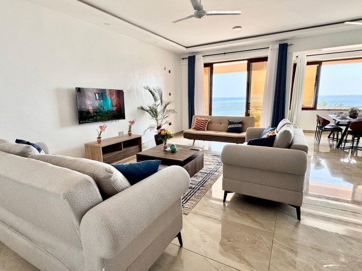 Joy By The Ocean Sea Views, Ac, Pool, En-suite - Mombasa