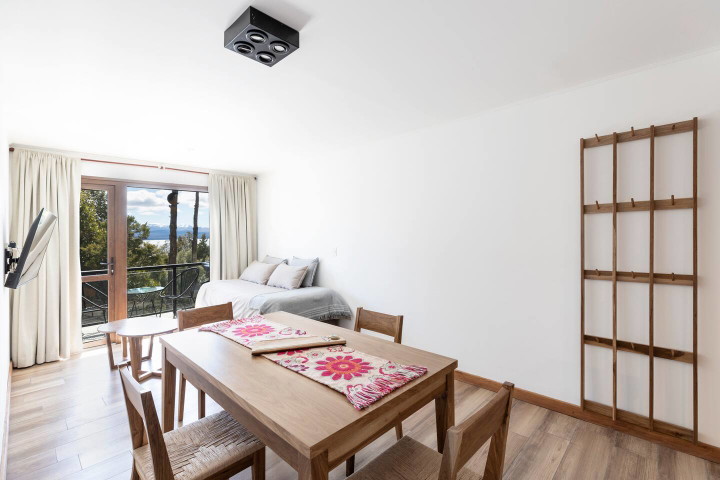 A Warm Apartment With A Beautiful View In Bariloche - Argentina