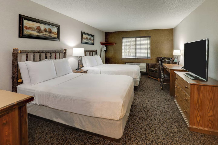 Stoney Creek St. Joseph, Deluxe 2 Double, Hot Tub - Saint Joseph, MO