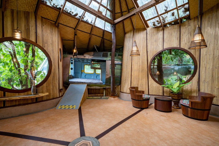 Helipad Luxury Helicopter Bungalow - Chiang Mai, Thailand